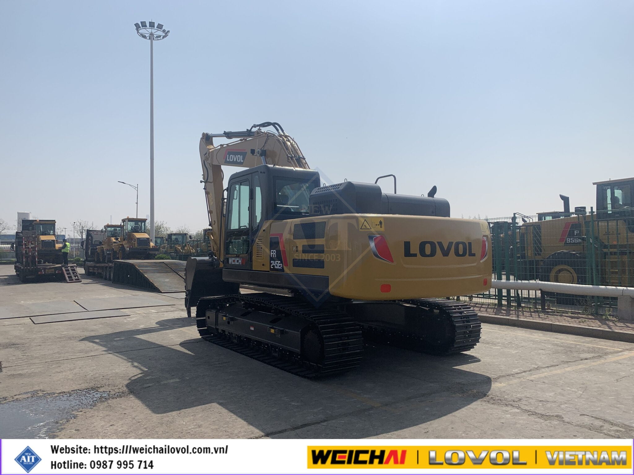 MÁY XÚC WEICHAI LOVOL FR245E2 - 1.2m3